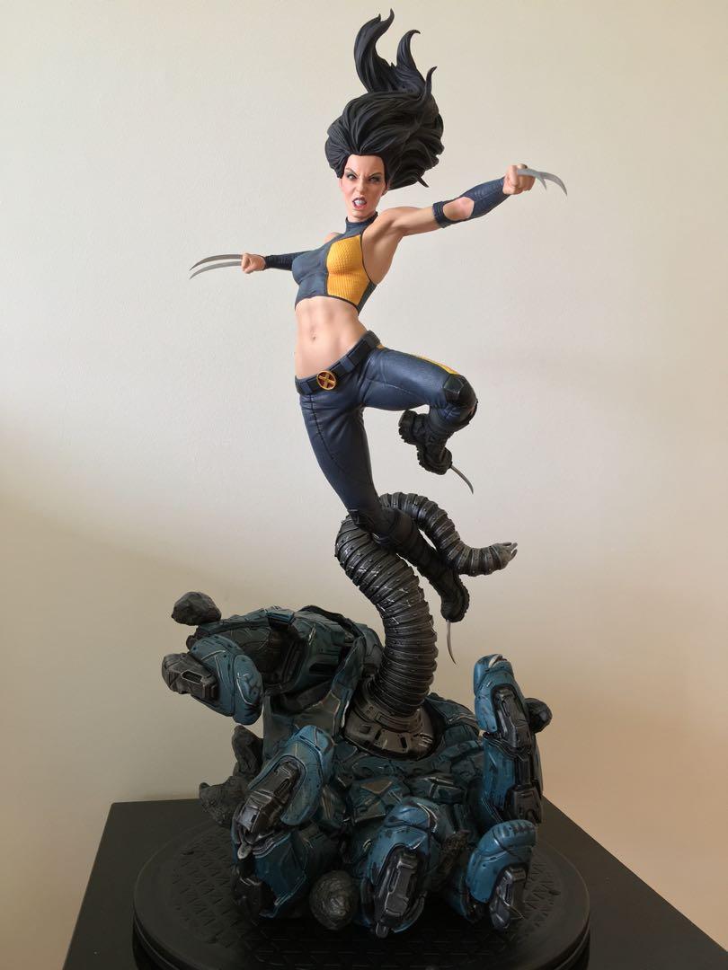 Sideshow X-23 Premium Format 1/4 statue (Exclusive), Hobbies & Toys ...