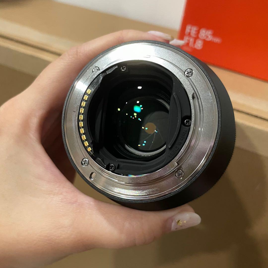 Sony FE 85mm F1.8 SEL85F18, Photography, Lens & Kits on Carousell
