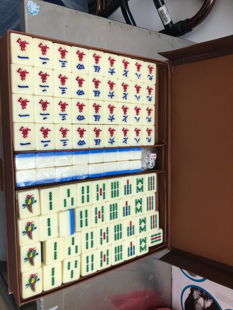 Used mahjong set, Hobbies & Toys, Toys & Games on Carousell