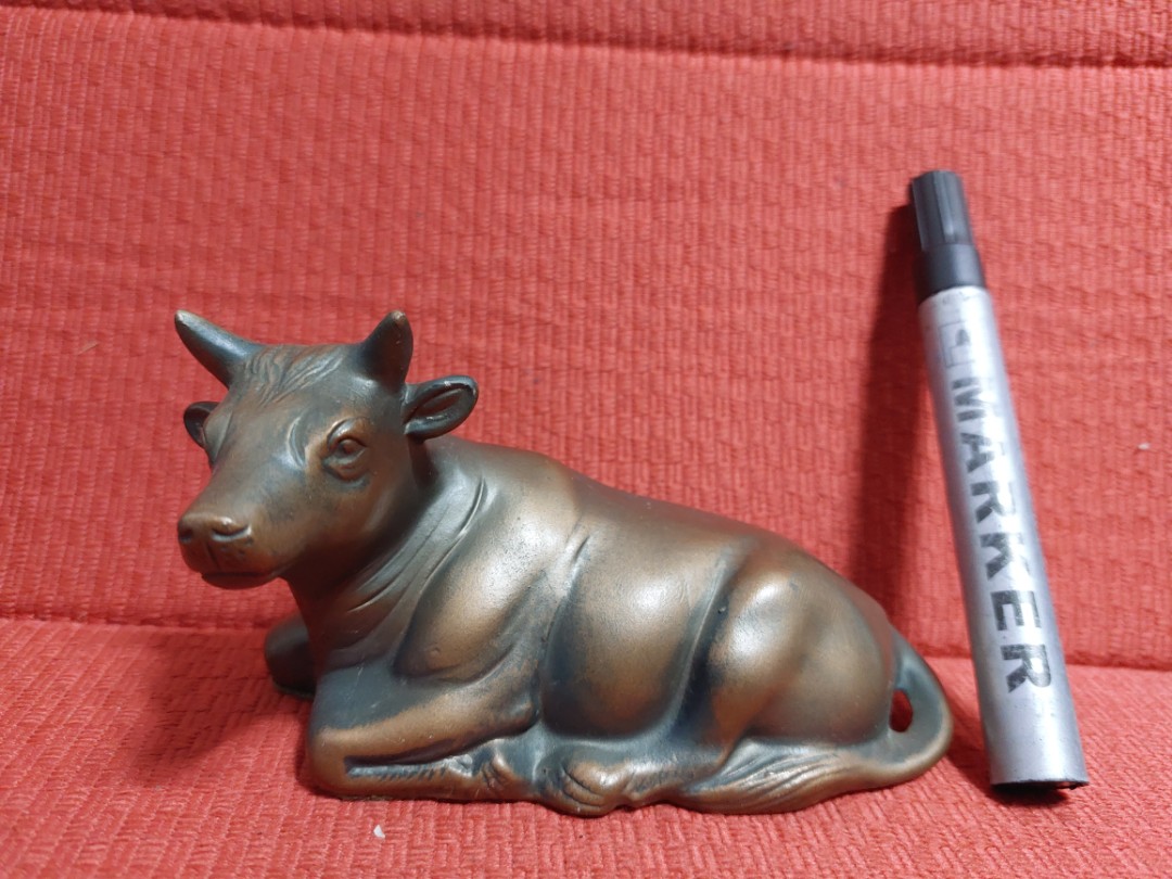 Vintage Ceramic Carabao Display, Hobbies & Toys, Memorabilia ...