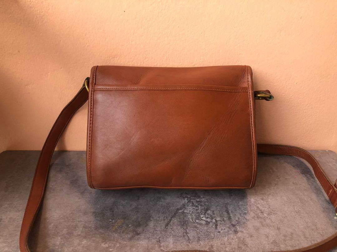 Vintage Coach Devon in British Tan, Luxury, Bags & Wallets on Carousell