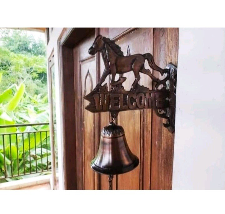 Bell lonceng kuda kuningan welcome antik, Antik, Pajangan di Carousell