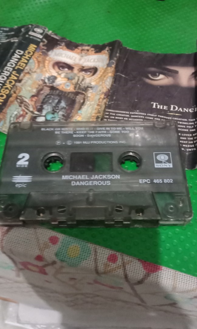 CASSETE MiChaEL JaCkSoN, Musik & Media, CD, DVD & Lainnya di Carousell