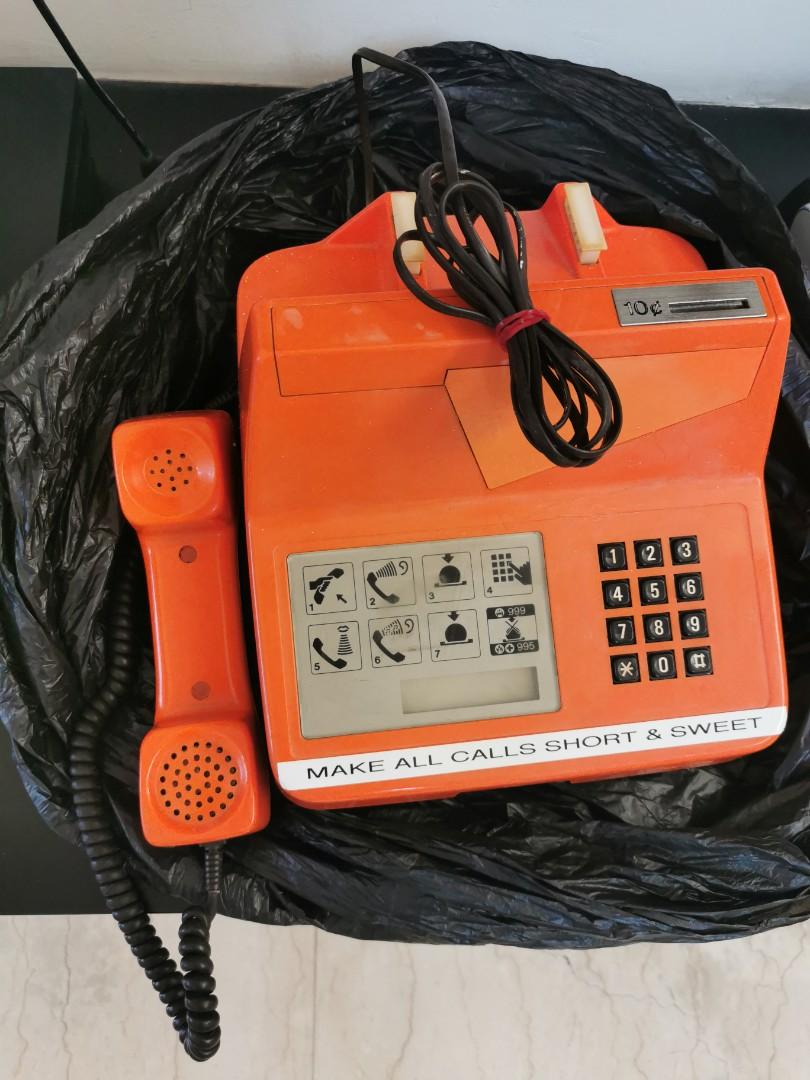 Coin-operated Singtel payphone, Hobbies & Toys, Memorabilia ...