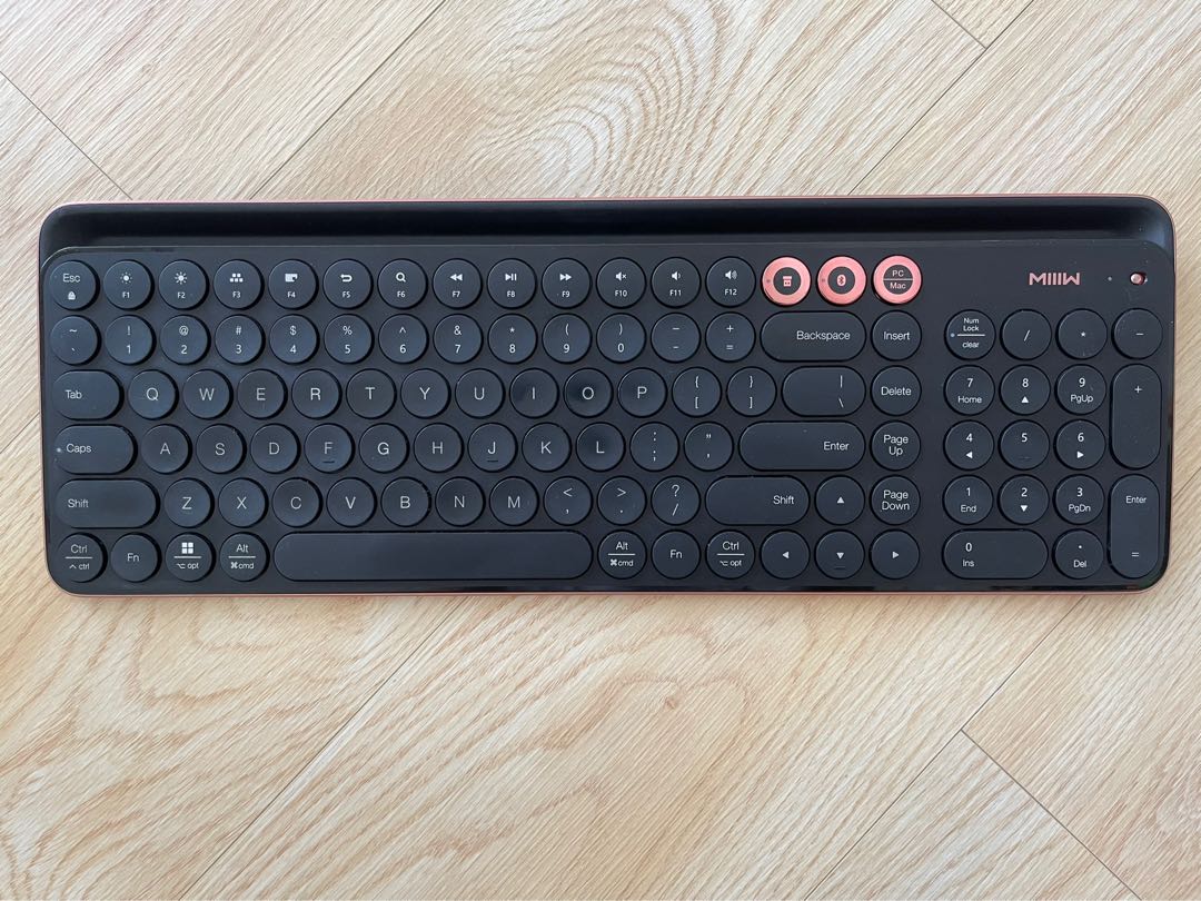 Miiw Wireless Keyboard Computers And Tech Parts And Accessories Computer Keyboard On Carousell
