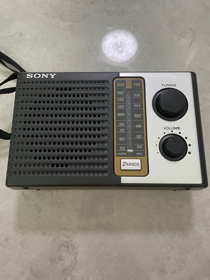 Sony portable radio, Hobbies & Toys, Music & Media, Musical Instruments ...