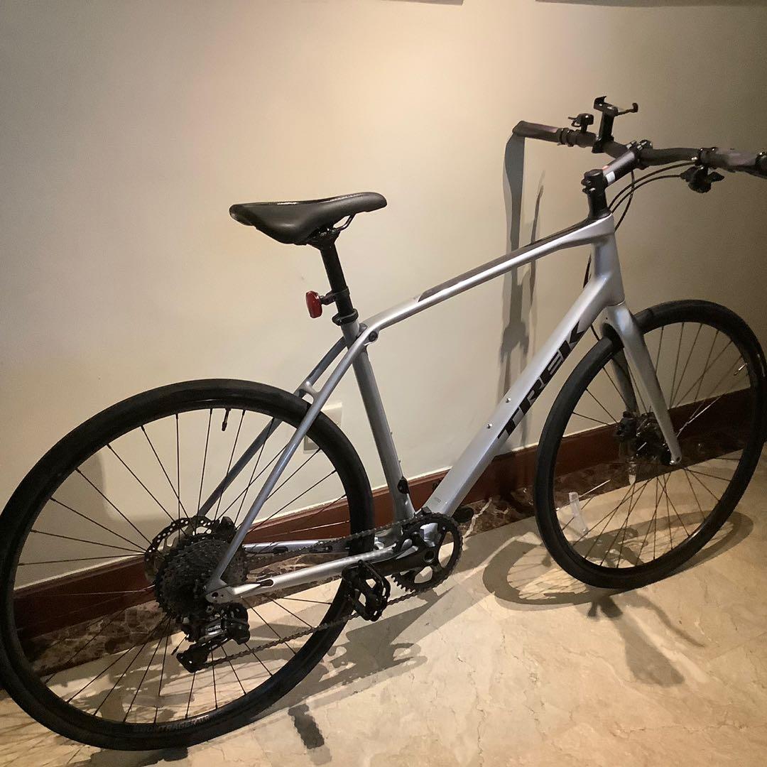 Trek FX sports hybrid Road bike FX4, Sports Equipment, Bicycles & Parts ...