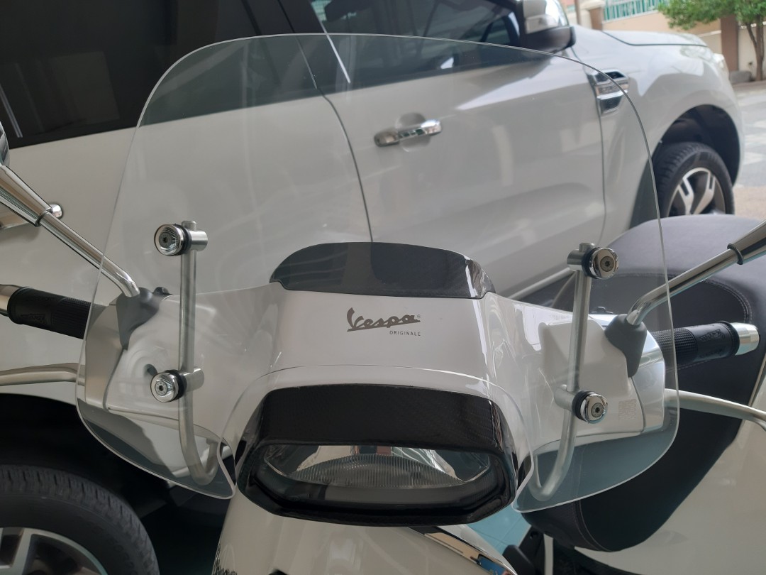 Vespa Originale Fly screen, Motorbikes, Motorbike Parts & Accessories ...
