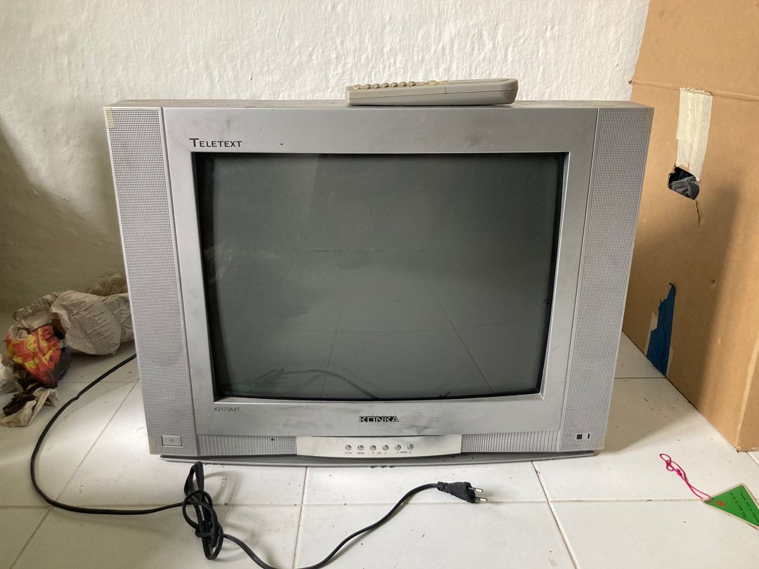 Free Box TV, Free Items on Carousell