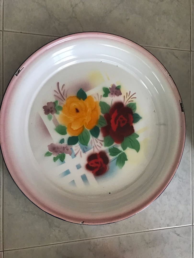 Giant plate, steam plate, Furniture & Home Living, Kitchenware ...