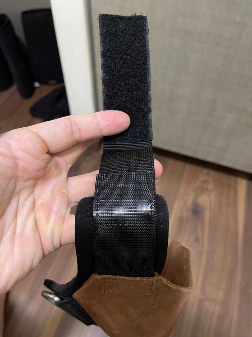 Heavy duty lifting grip, powerlifting, weightlifting, bodybuilding ...
