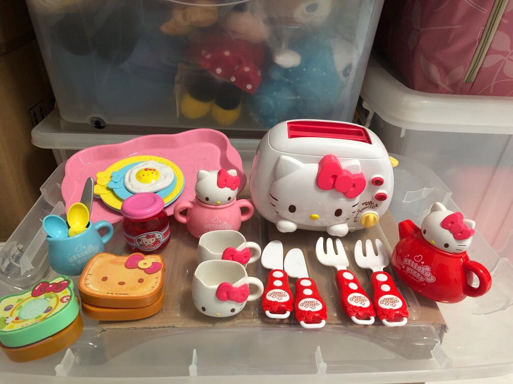 Hello Kitty Breakfast Set, Hobbies & Toys, Toys & Games on Carousell