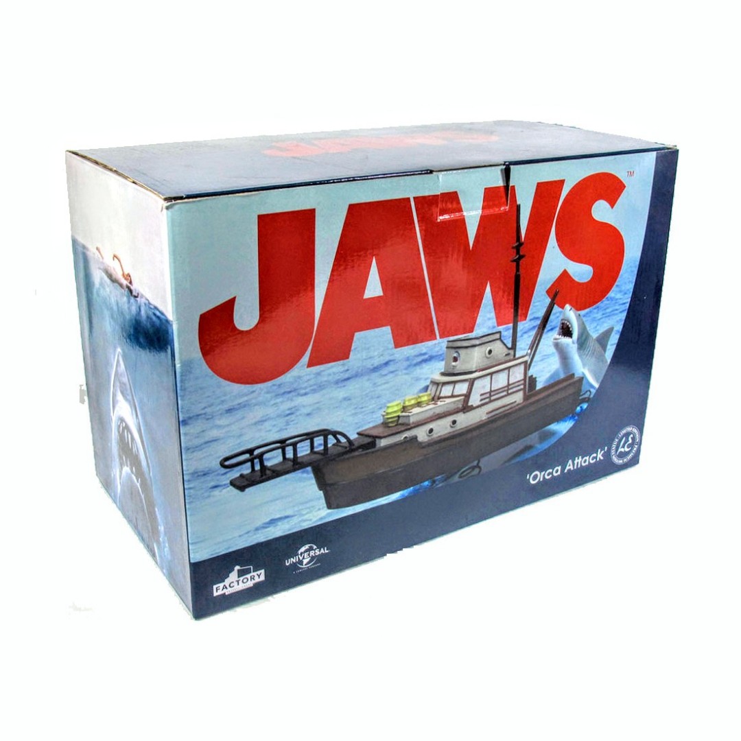 Jaws - Orca Attack Premium Motion Statue By Factory Entertainment ...