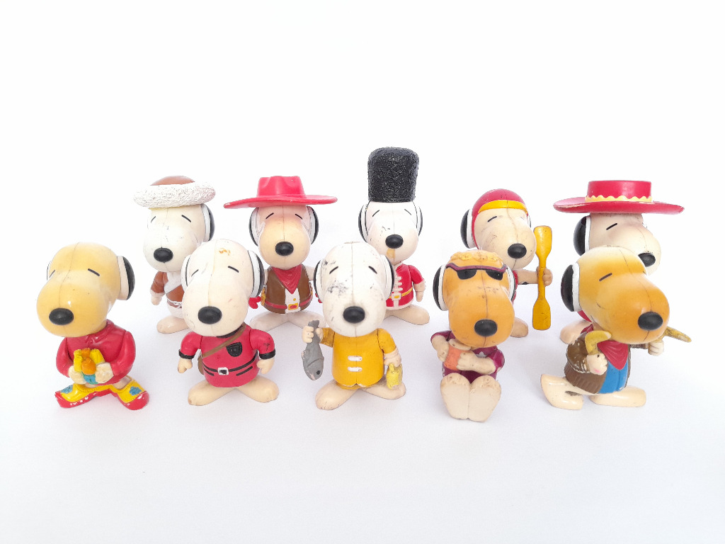 Mcdonalds Mcdo Happy Meal Peanuts Snoopy World tour Collectible toy ...