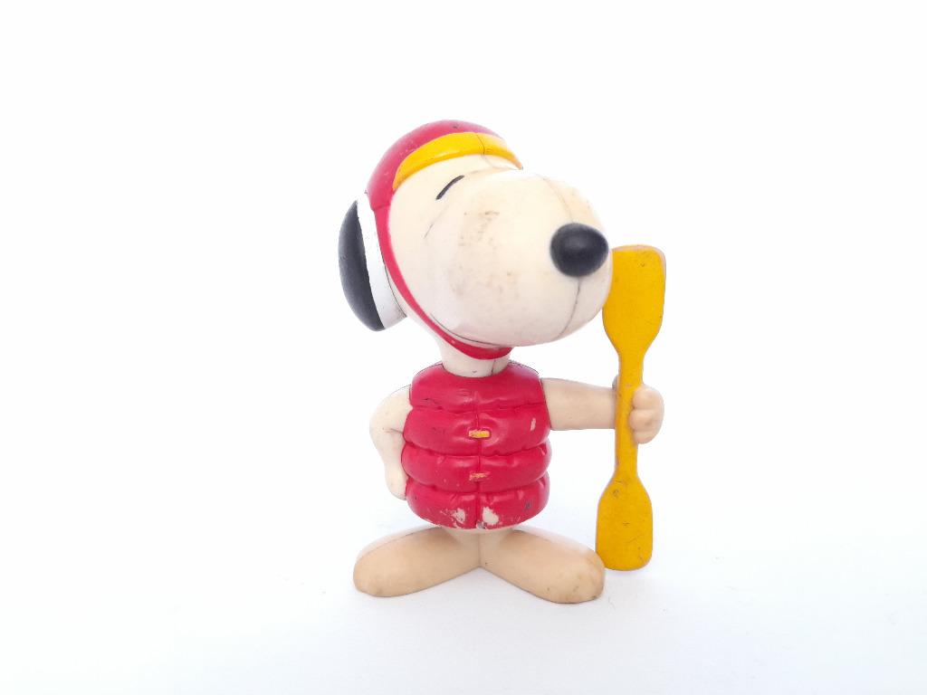 Mcdonalds Mcdo Happy Meal Peanuts Snoopy World tour Collectible toy ...