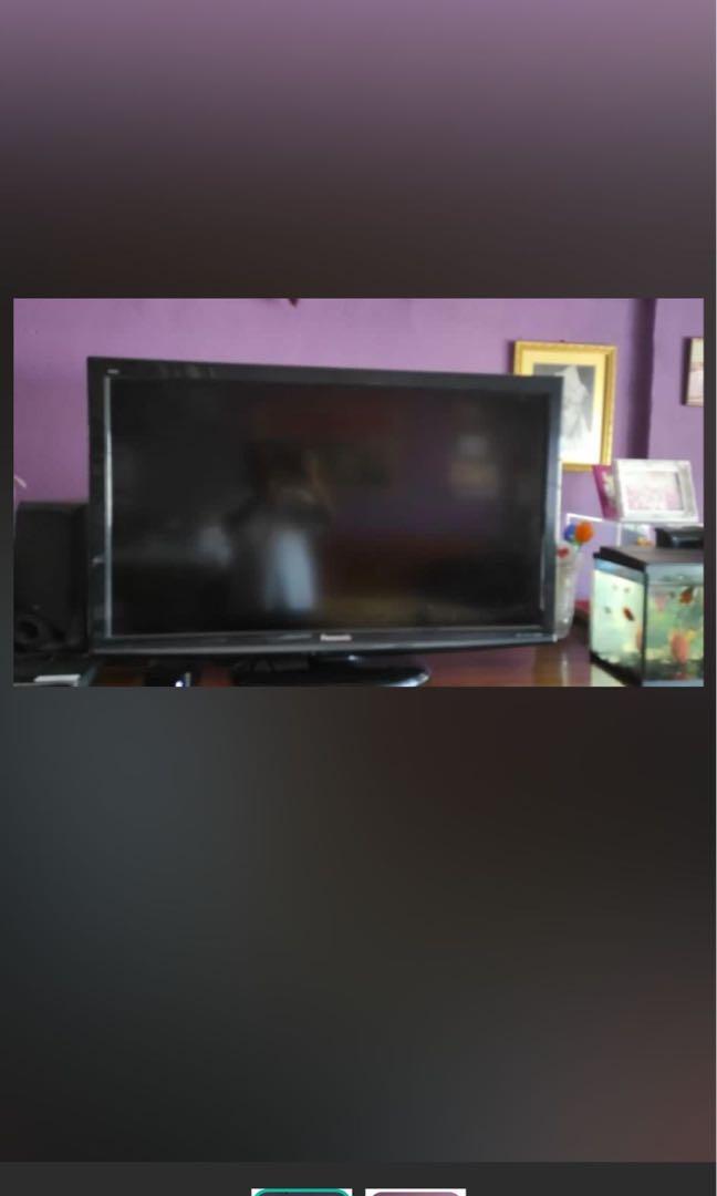 Panasonic LCD TV 44 inch, TV & Home Appliances, TV & Entertainment, TV ...
