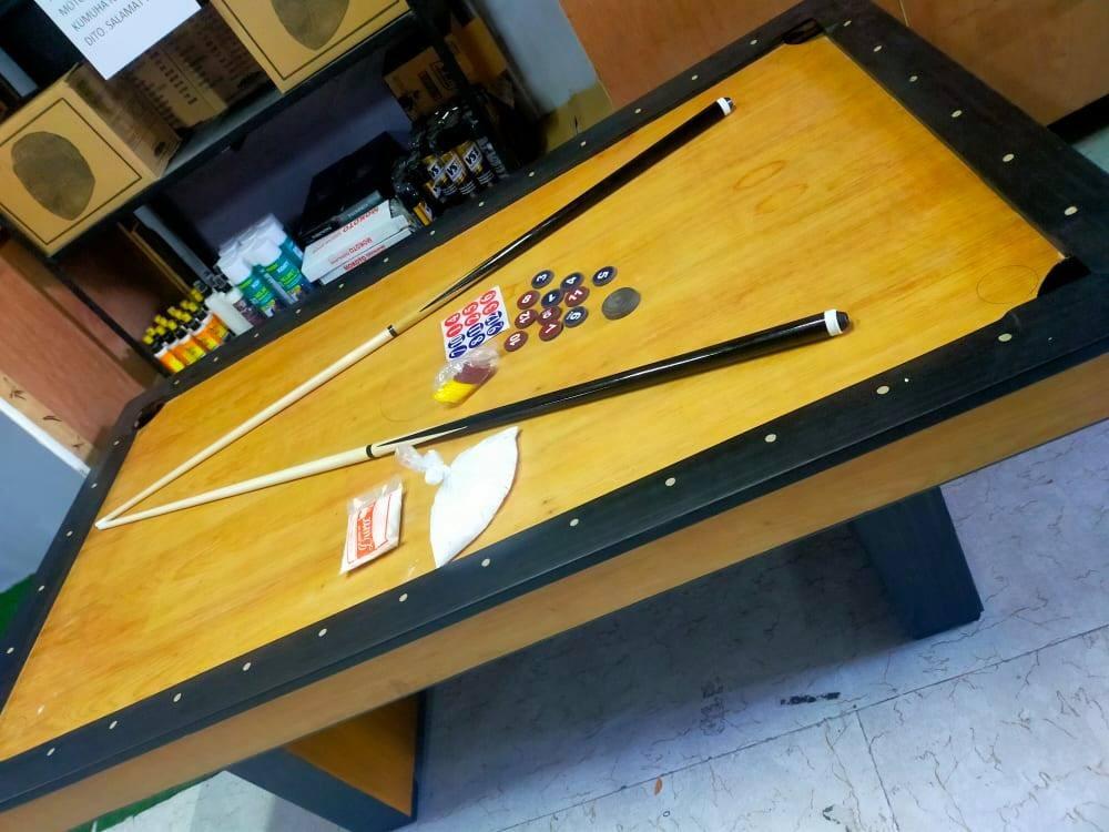POOL TABLE / POOL POOLAN, Sports Equipment, Sports & Games, Billiards ...