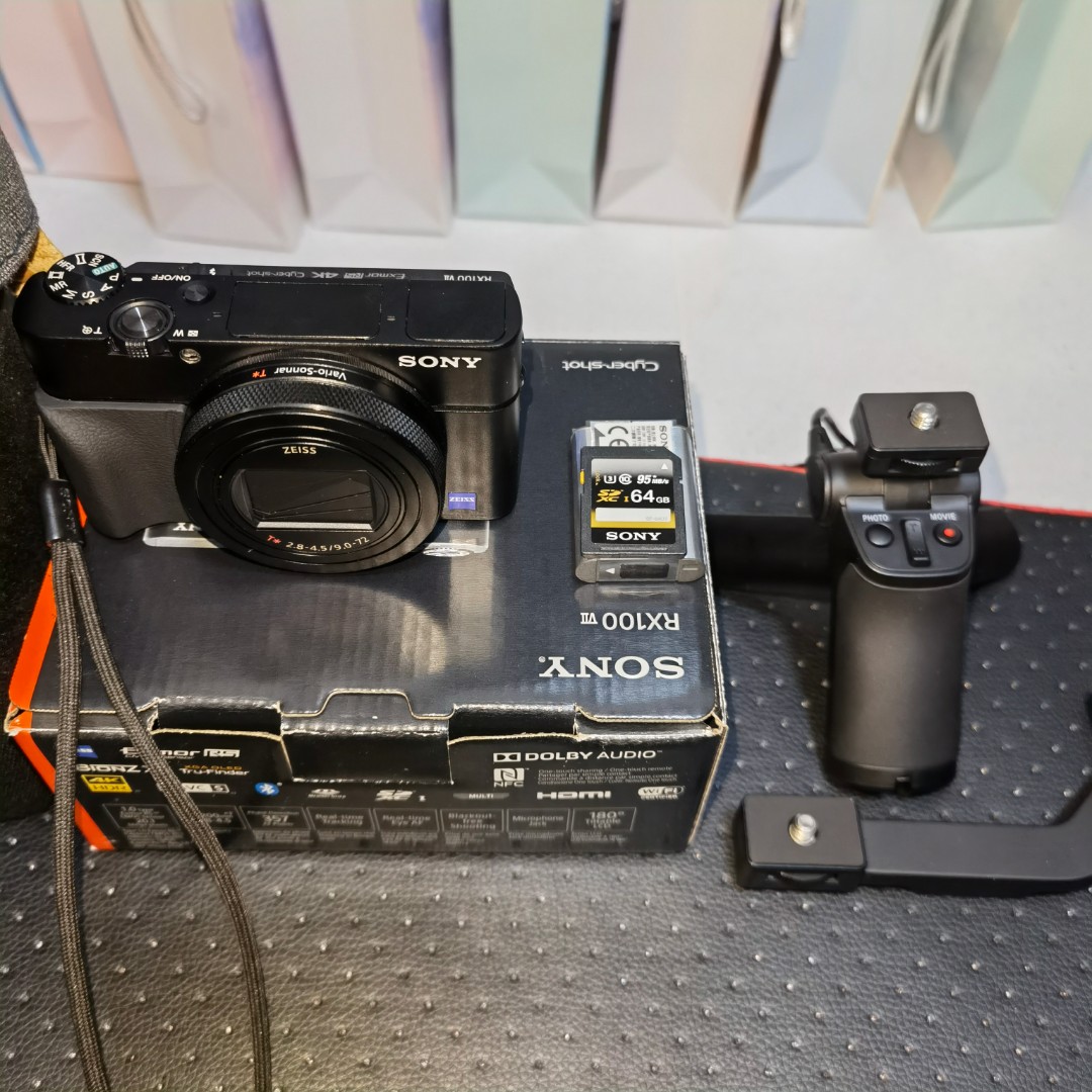 Sony RX100 VII M7, Photography, Cameras on Carousell