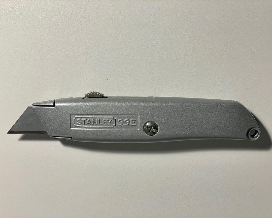 Stanley retractable utility knife/box cutter: steel, spare blades ...