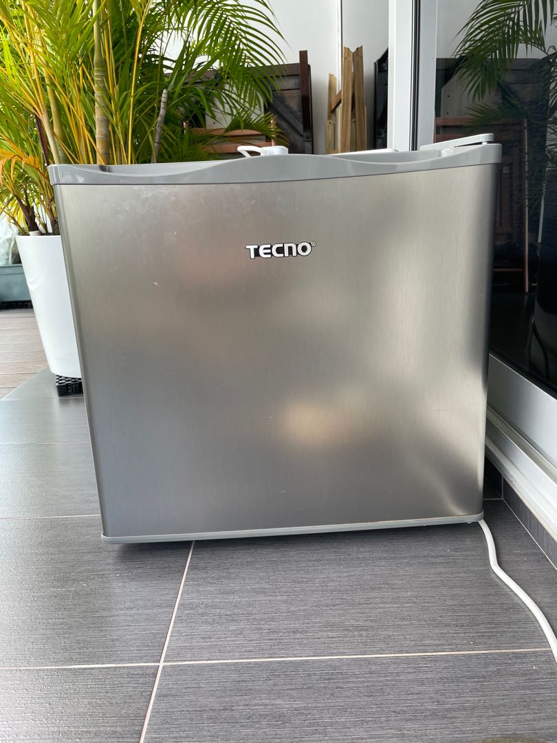 Tecno mini bar freezer, TV & Home Appliances, Kitchen Appliances ...