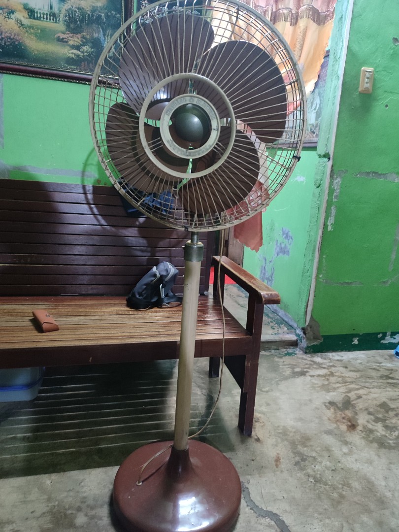 Vintage Standard Standfan, Furniture & Home Living, Furniture, Other ...