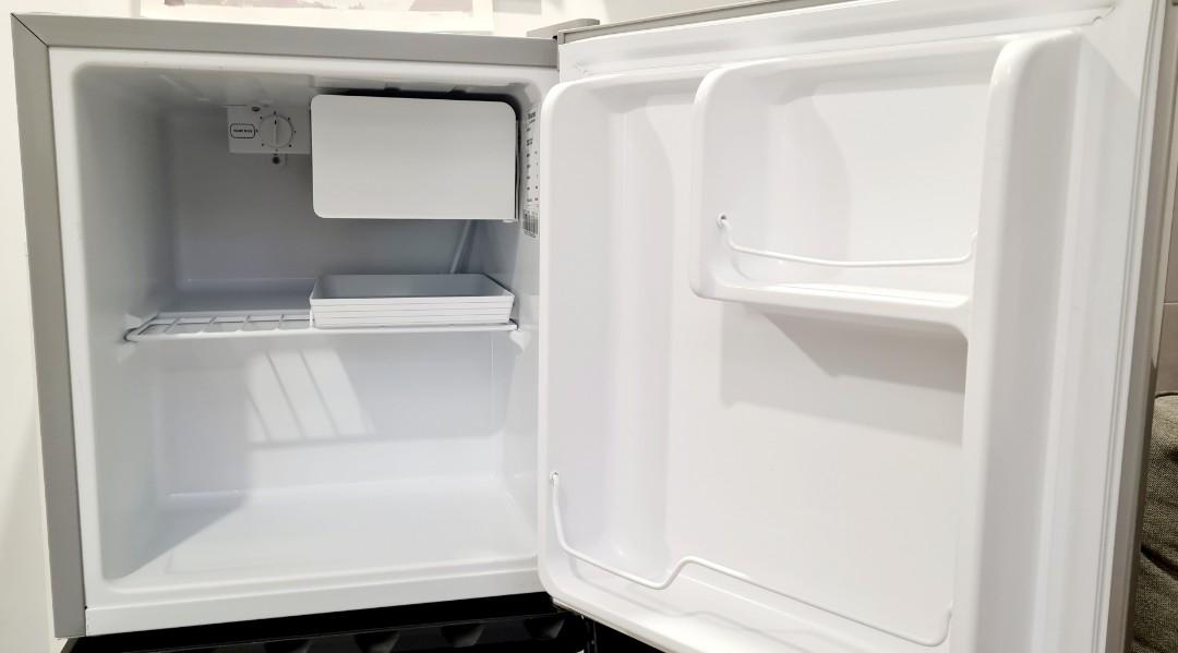 Hisense 1-Door 60L Mini Bar Refrigerator, TV & Home Appliances, Kitchen ...