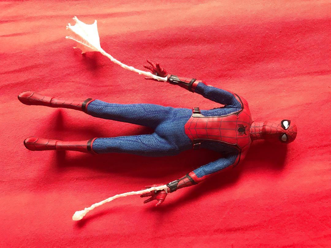 Mezco Spider-Man action figure, 興趣及遊戲, 玩具 & 遊戲類 - Carousell