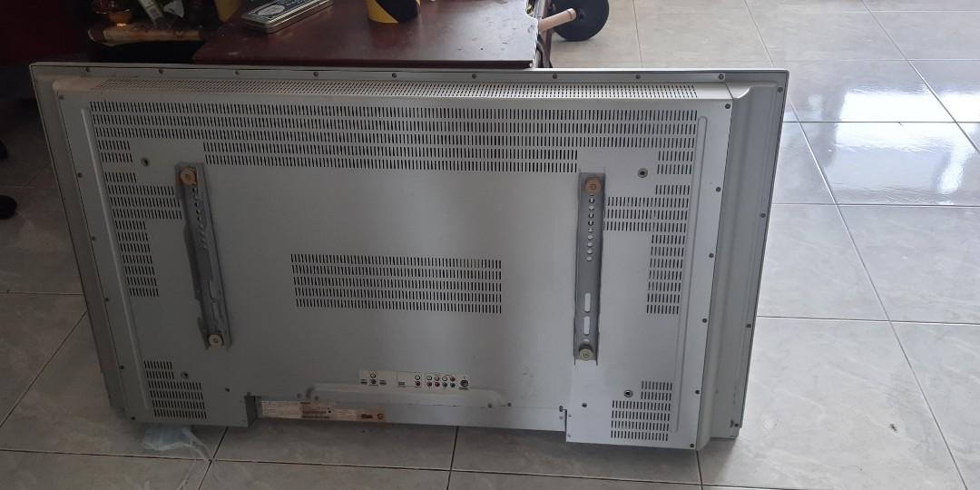 Philips LCD TV 41 INCH, TV & Home Appliances, TV & Entertainment, TV on ...