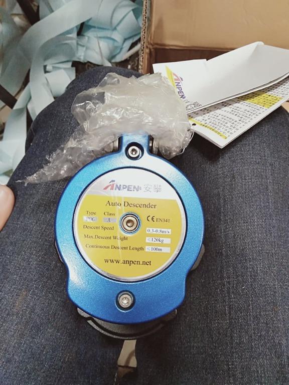 Safety Automatic Climbing Descender, Commercial & Industrial, Industrial Equipment on Carousell