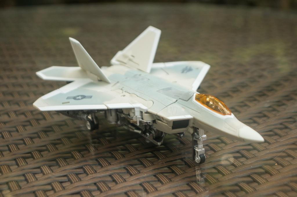 Transformers Studio Series 06 Starscream (Custom Repaint), Hobbies ...