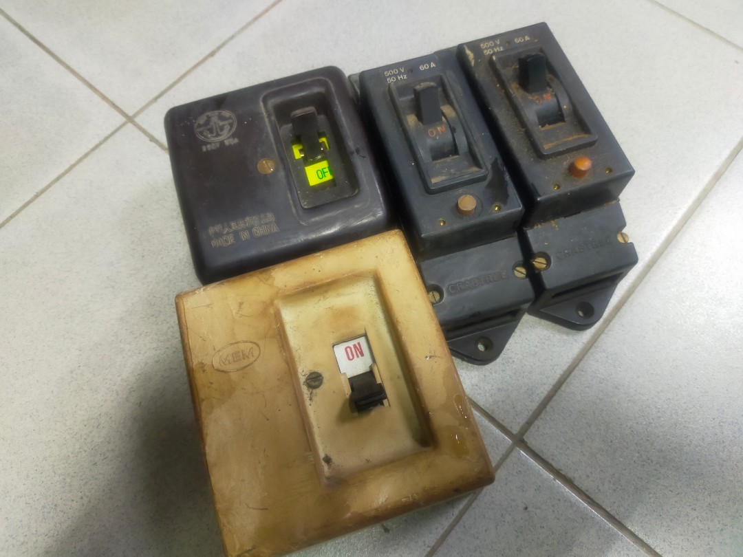 Vintage MEM electrical main switch &ELCB, Hobbies & Toys, Collectibles ...