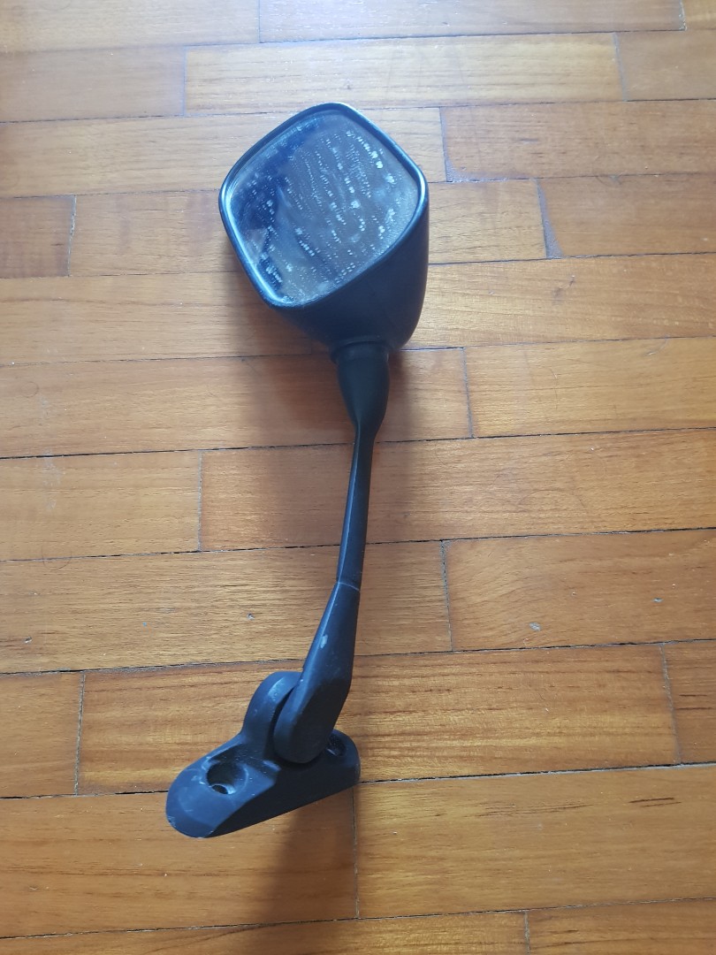 Yamaha R15 v2 Left Mirror, Motorcycles, Motorcycle Accessories on Carousell