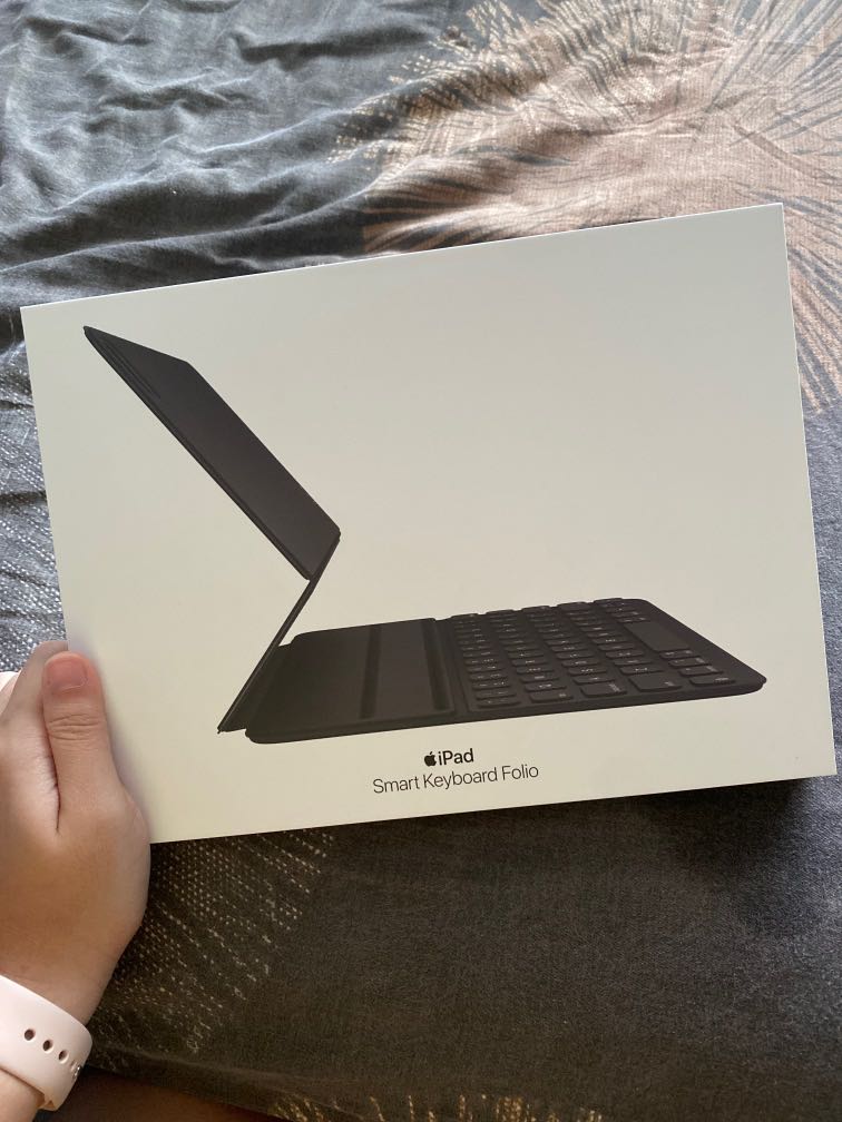 Apple iPad Pro 11" Smart Keyboard Folio, Computers & Tech, Parts ...