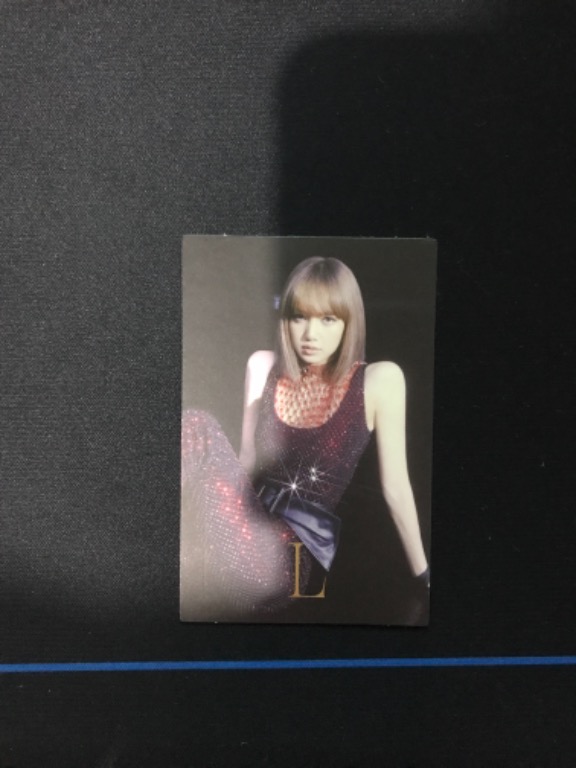 Blackpink Lisa rare gold Photocard, Hobbies & Toys, Memorabilia ...