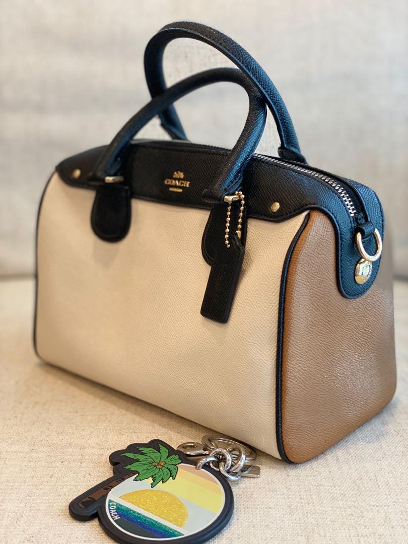 Coach Mini Bennett, Women's Fashion, Bags & Wallets, Cross-body Bags on ...