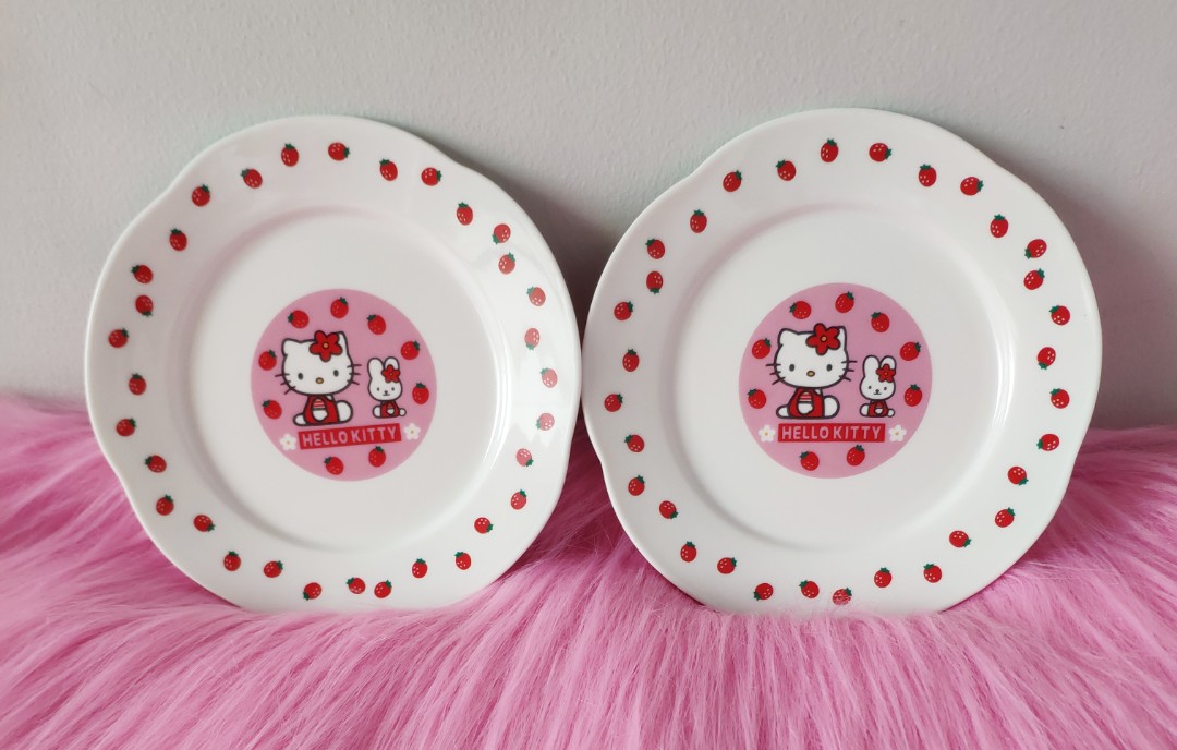 Hello kitty Sanrio Plate, Furniture & Home Living, Kitchenware ...