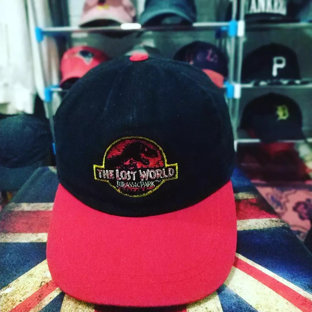 Jurassic Park, Fesyen Pria, Aksesoris, Topi di Carousell