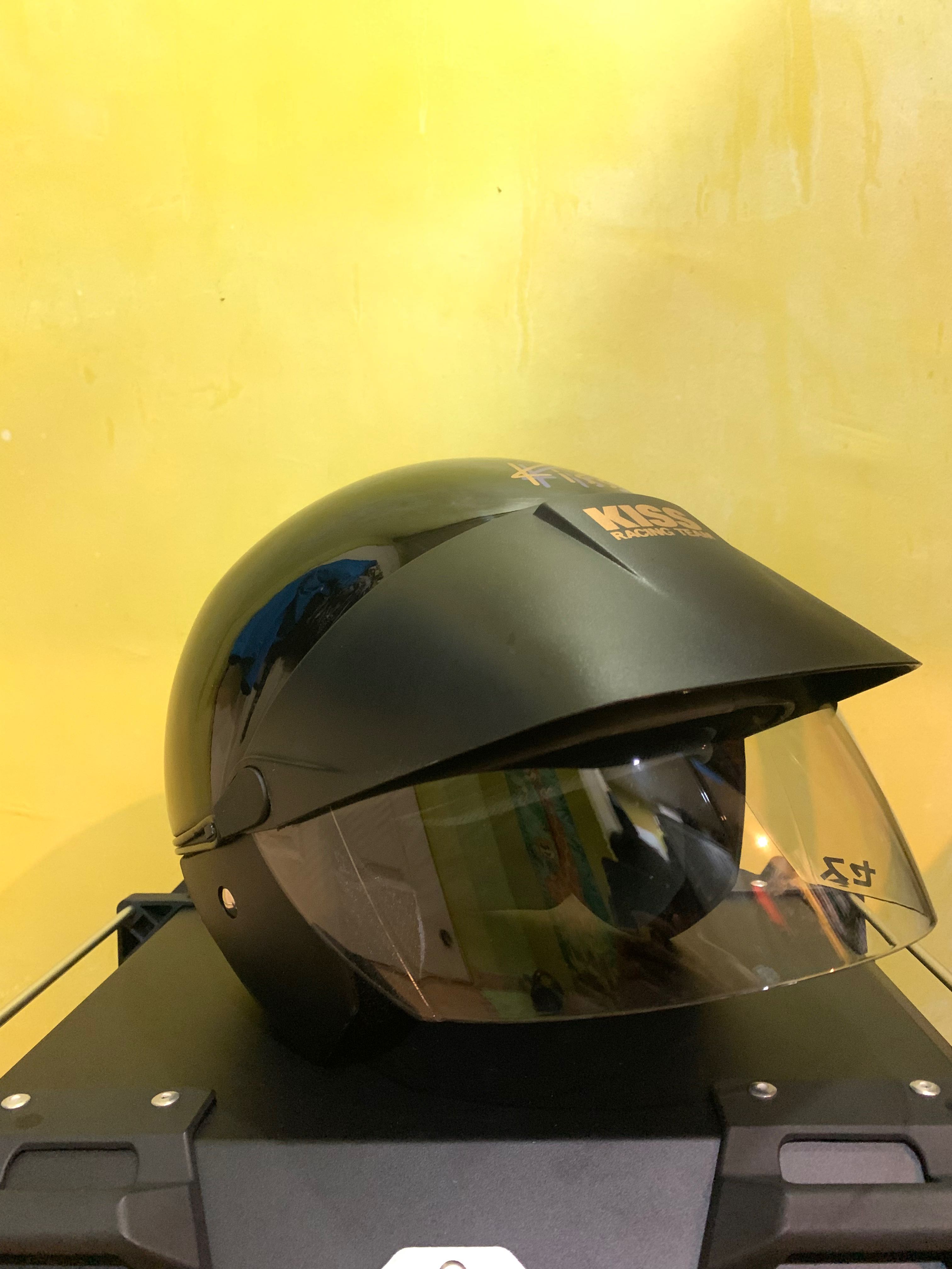 Kiss Helmet, Motorcycles, Motorcycle Apparel on Carousell