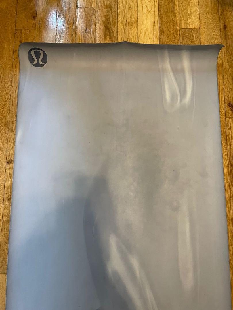 Lululemon The Reversible (Un) Mat, Sports Equipment, Exercise & Fitness ...