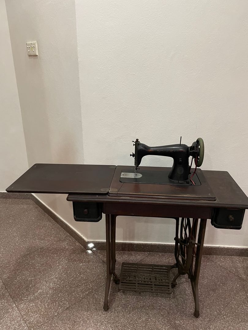 Antique 1939 Singer Sewing Machine, TV & Home Appliances, Other Home ...