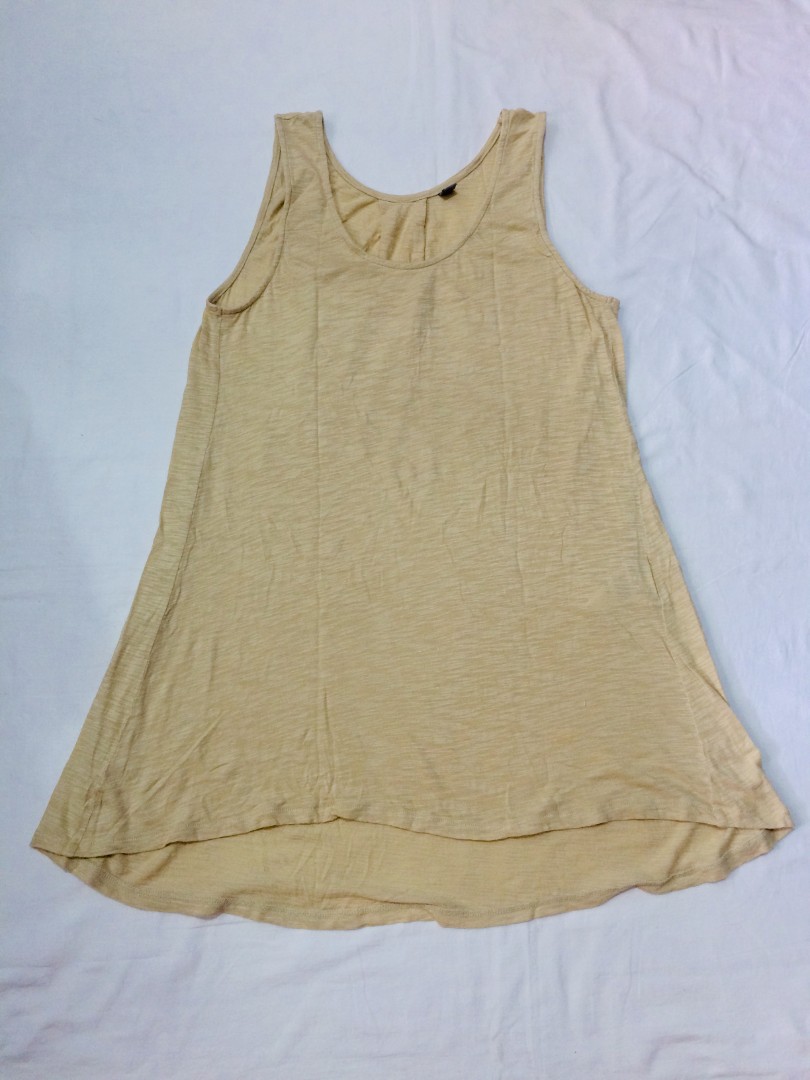 Beige Uniqlo Long Sando, Women's Fashion, Tops, Sleeveless on Carousell