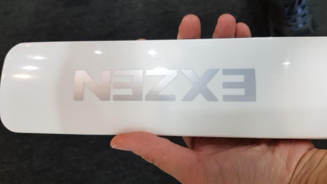 EXZEN semi buffer manual projector screen, TV & Home Appliances, TV ...