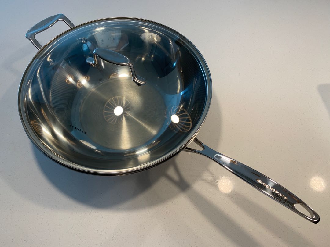 SCANPAN Impact Wok with Lid 32cm, Furniture & Home Living, Kitchenware ...