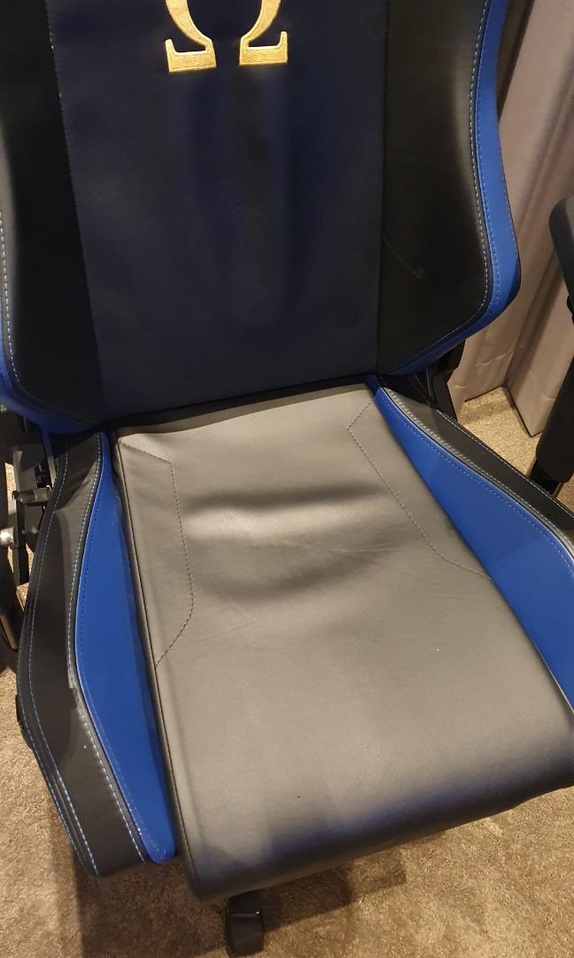 Secret Lab Omega XL, Furniture & Home Living, Furniture, Chairs on ...