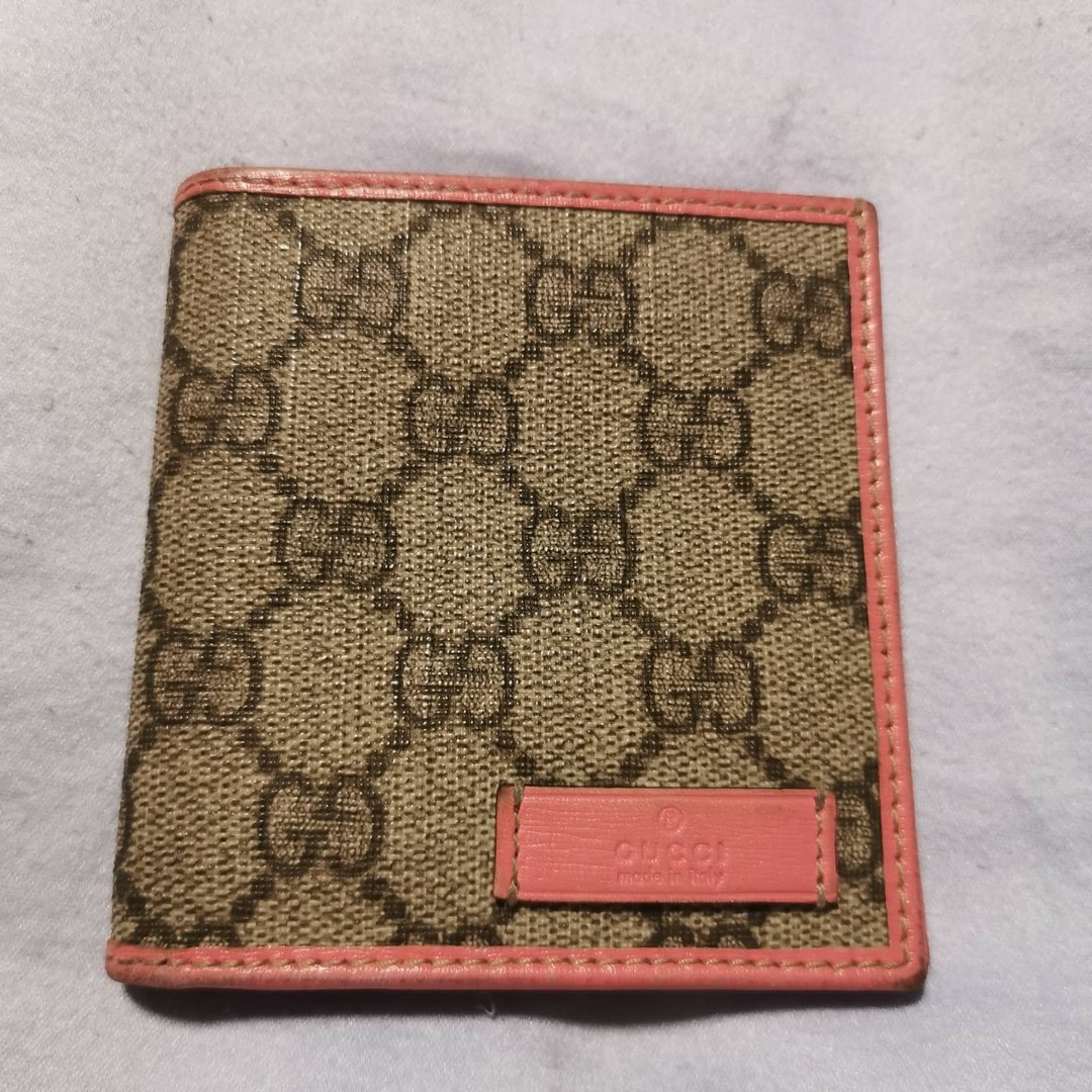 Authentic Gucci bifold wallet with box and receipt final reduction ...
