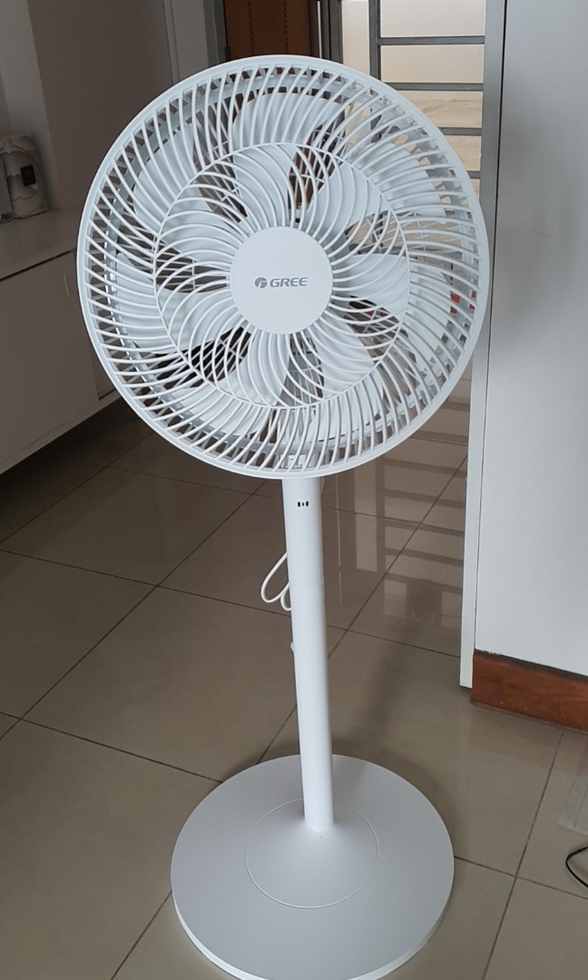Gree fan, Furniture & Home Living, Lighting & Fans, Fans on Carousell