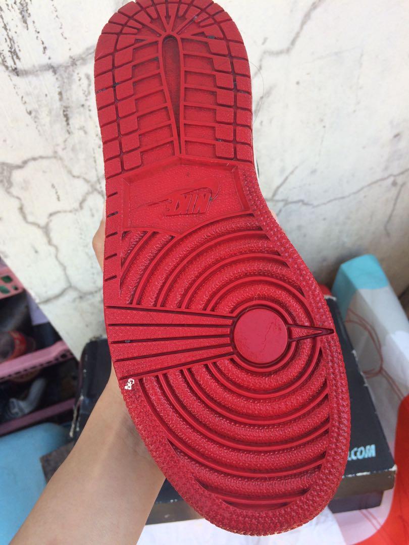 Legit Jordan 1 With box, Women's Fashion, Footwear, Sneakers on Carousell