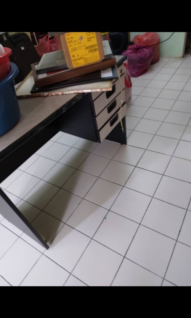Meja study, Furniture & Home Living, Furniture, Tables & Sets on Carousell