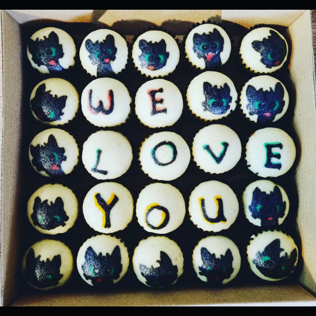 Toothless Theme, Food & Drinks, Homemade Bakes on Carousell