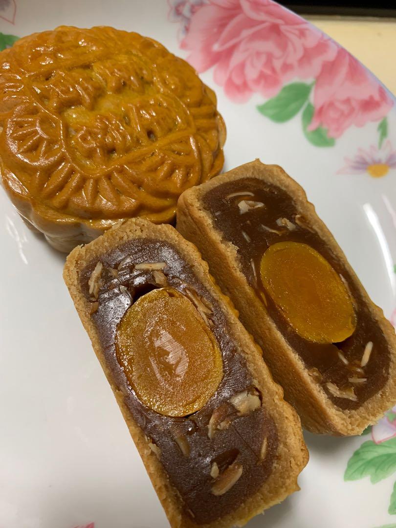 Traditional lotus seed mooncakes, Food & Drinks, Homemade Bakes on ...
